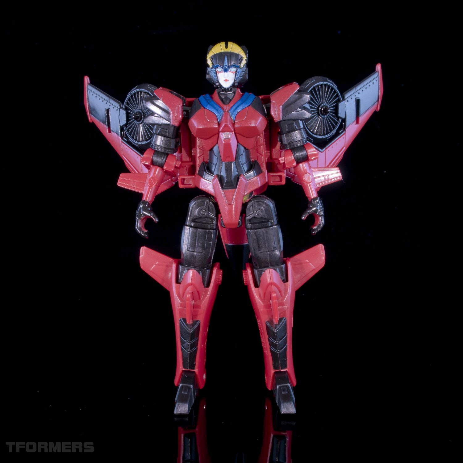 TFormers Gallery Titans Return Windblade