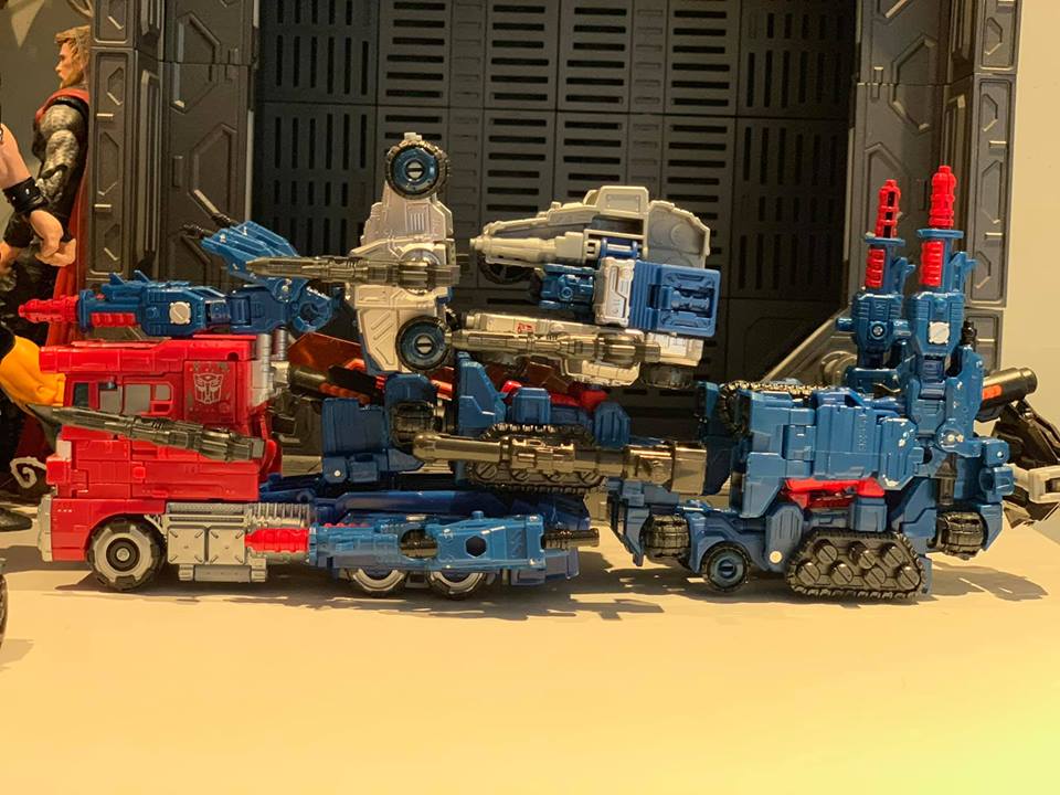 Transformers siege trailer store