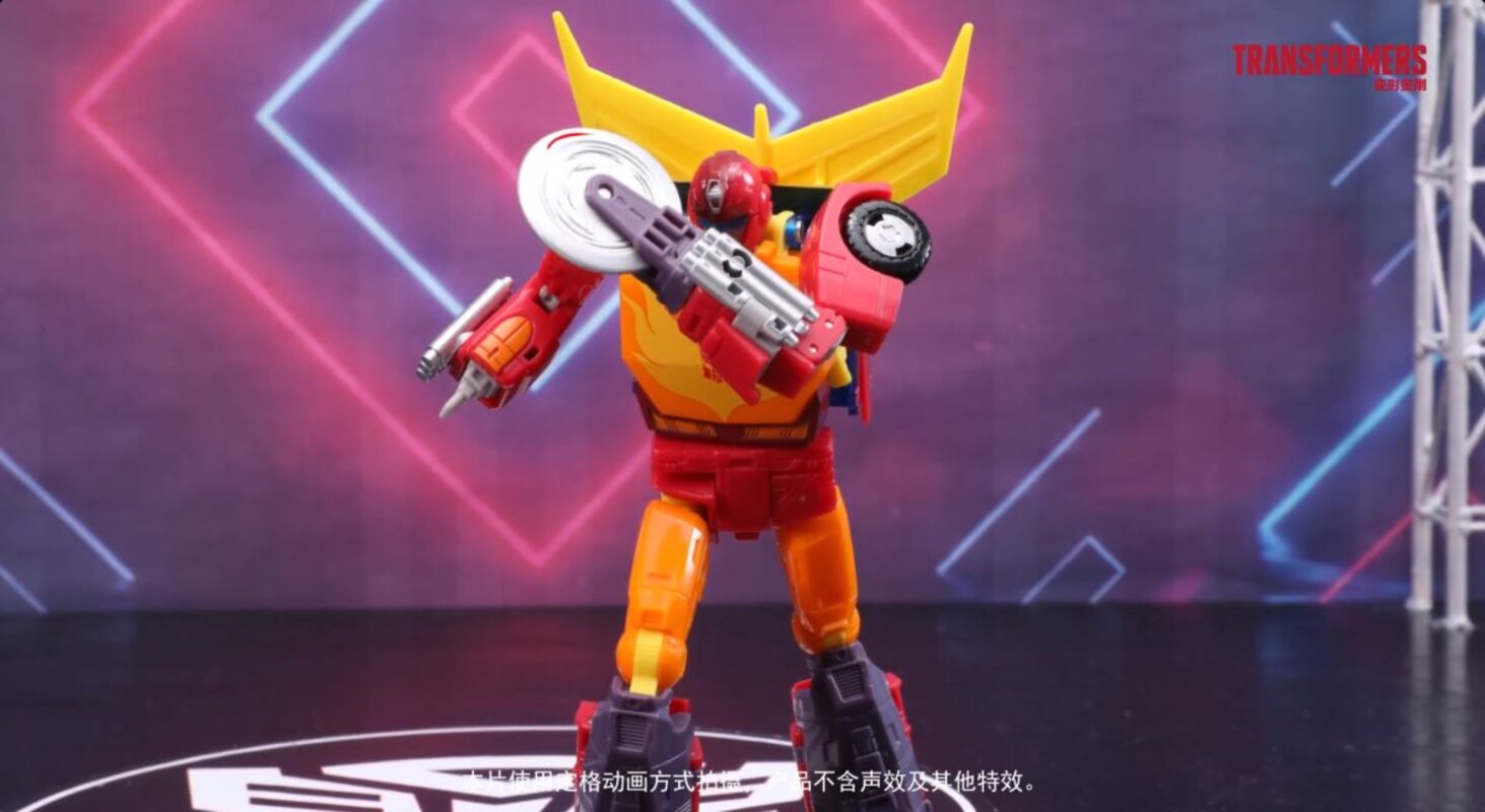 WATCH! Transformers Masters - Official Transformers Stop Motion Video